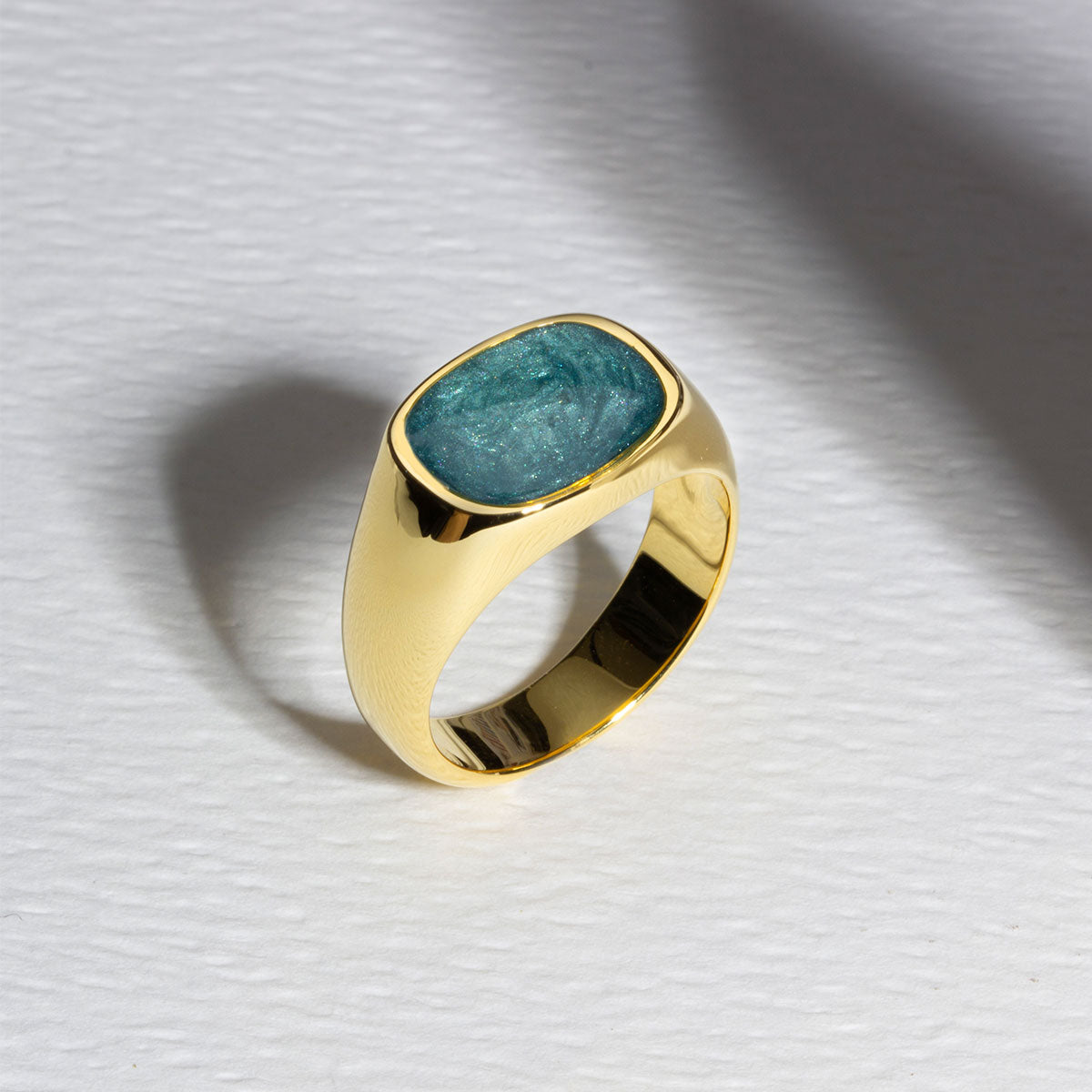 Rounded Rectangular Signet Ashes Resin Ring - Gold – LOVELOX